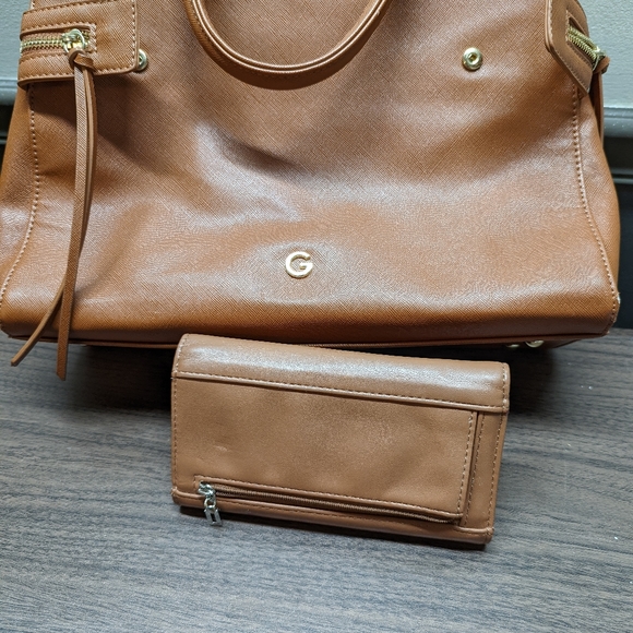 G By Guess And GBG Wallet | Bags | G By Guess Hand Purse 0 Pu And A Gbg ...